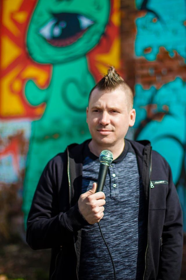 Comedian Dave Landau